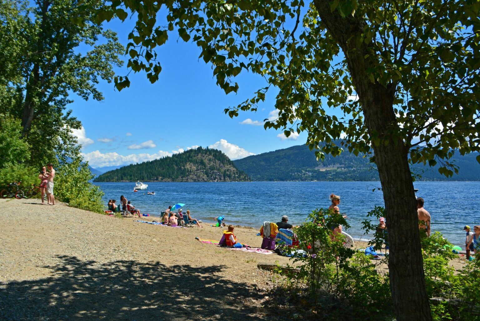 Shuswap Lake Park – Camp BC